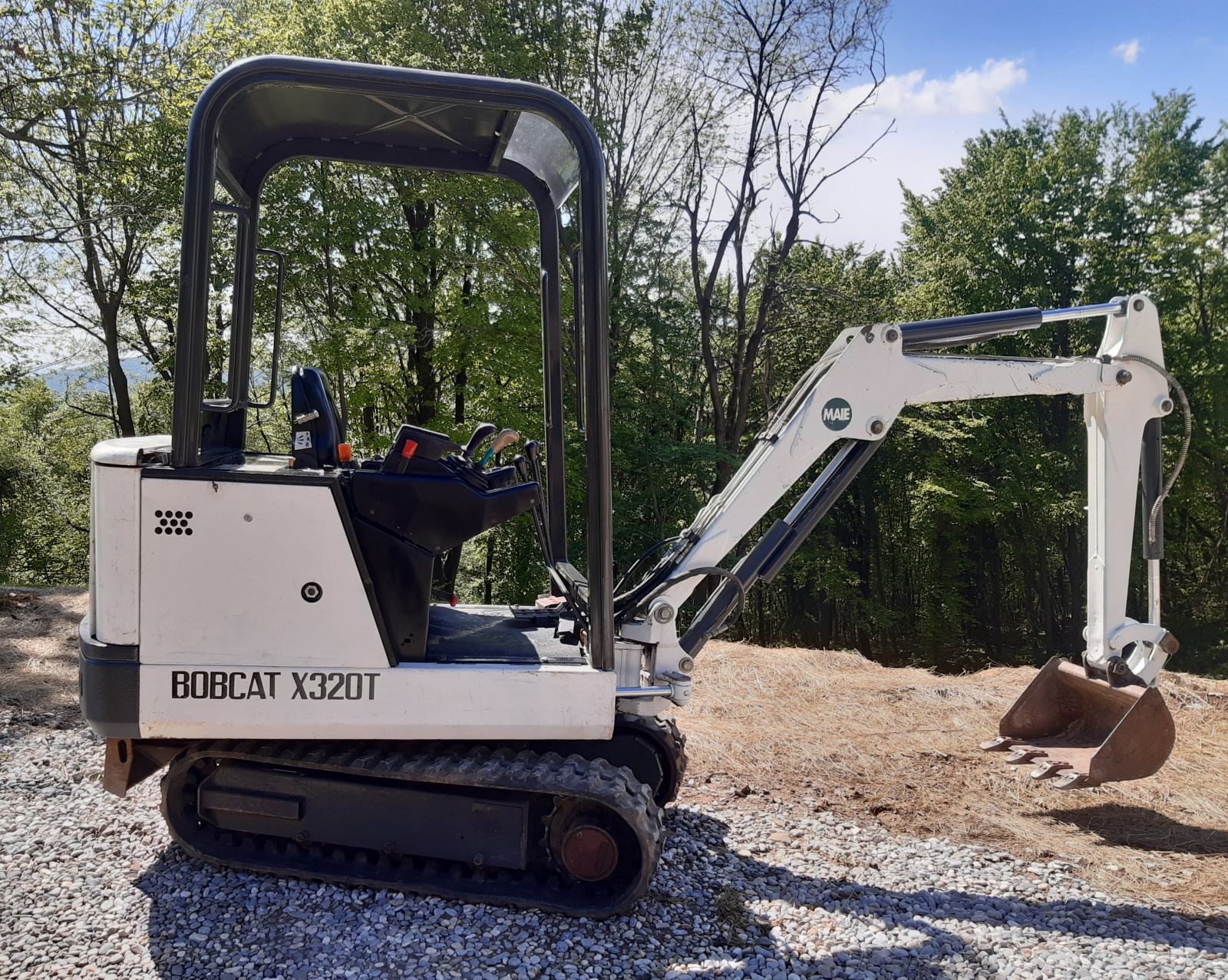Mini bager Bobcat X320T