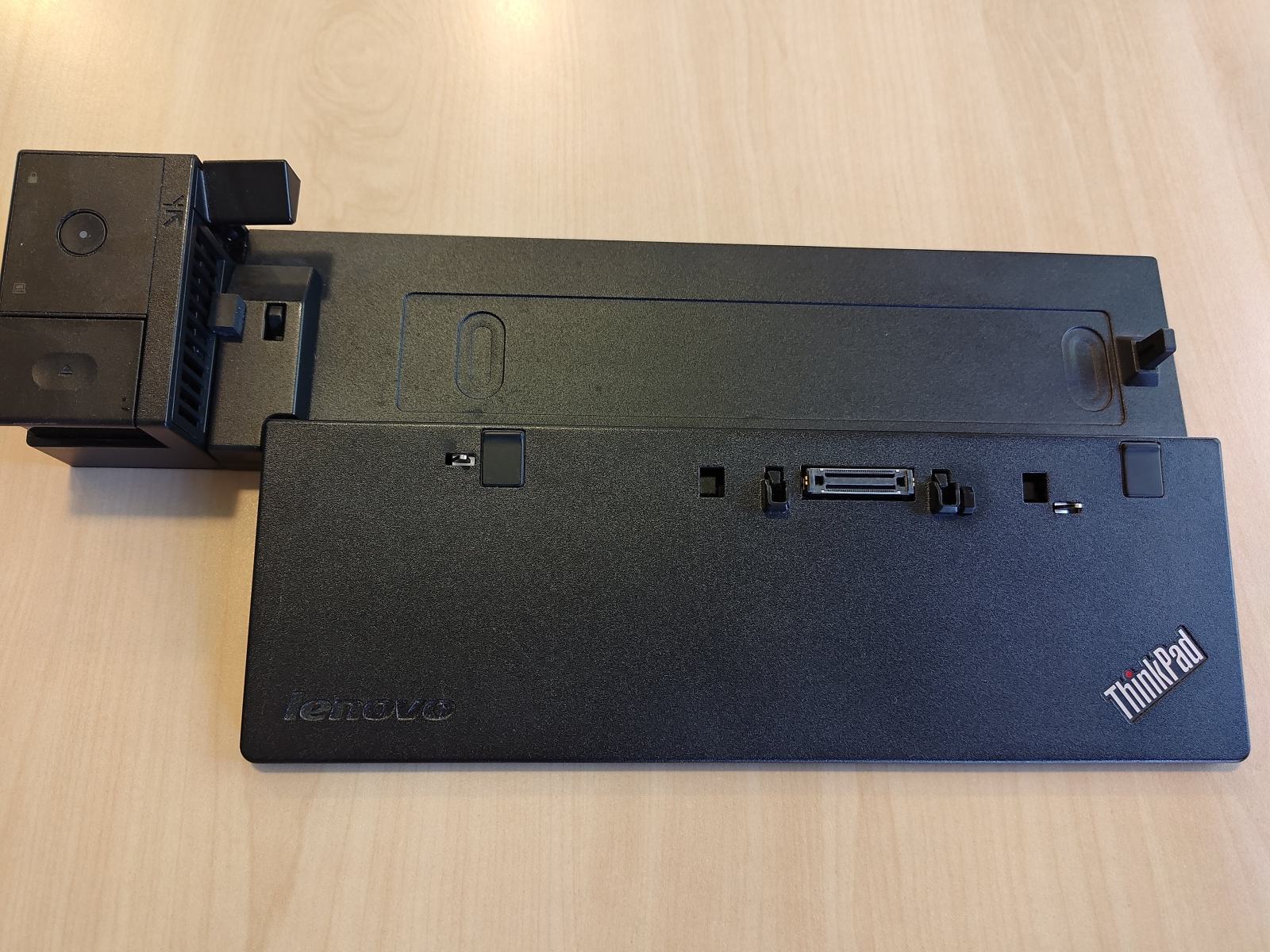 Priklopna postaja Lenovo ThinkPad Ultra Dock 40A2 Docking Station