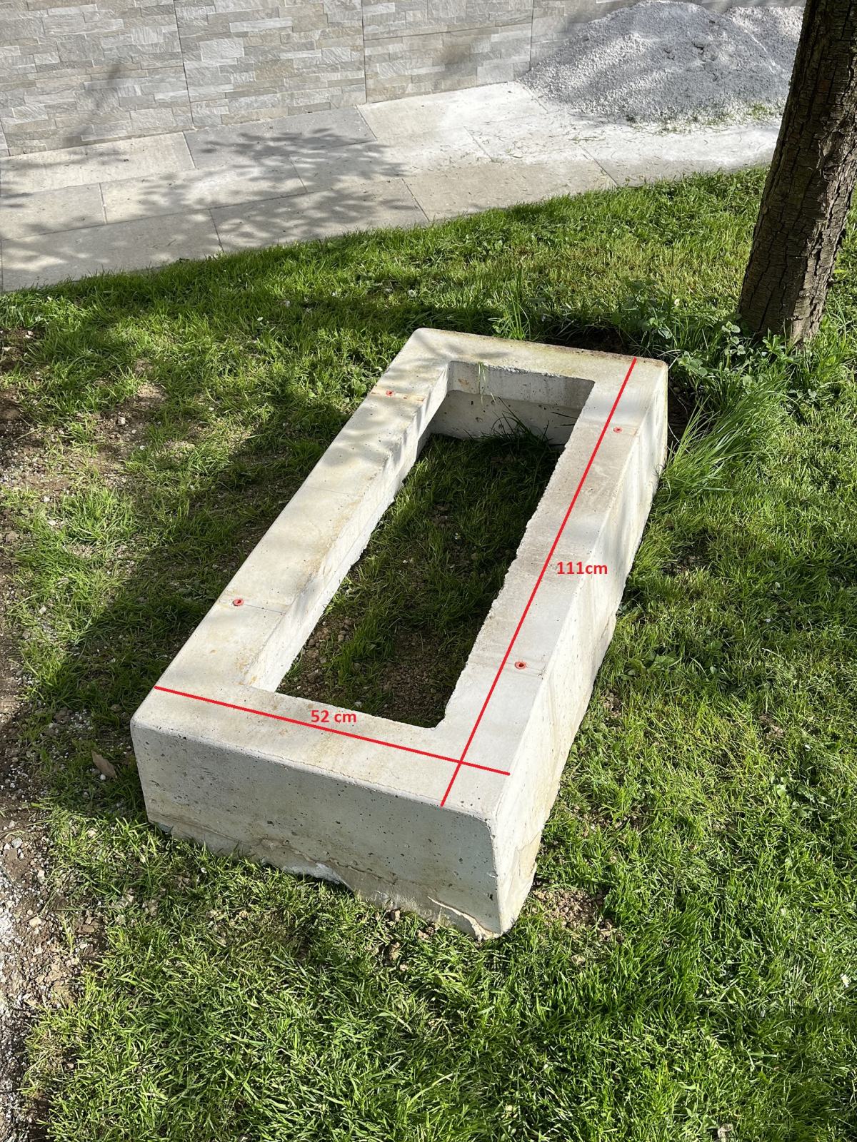 Betonski podstavek za toplotno