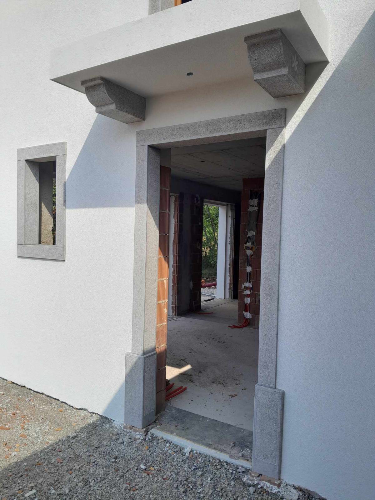 Okenski okvirji iz štokanega betona inf 041 832 326