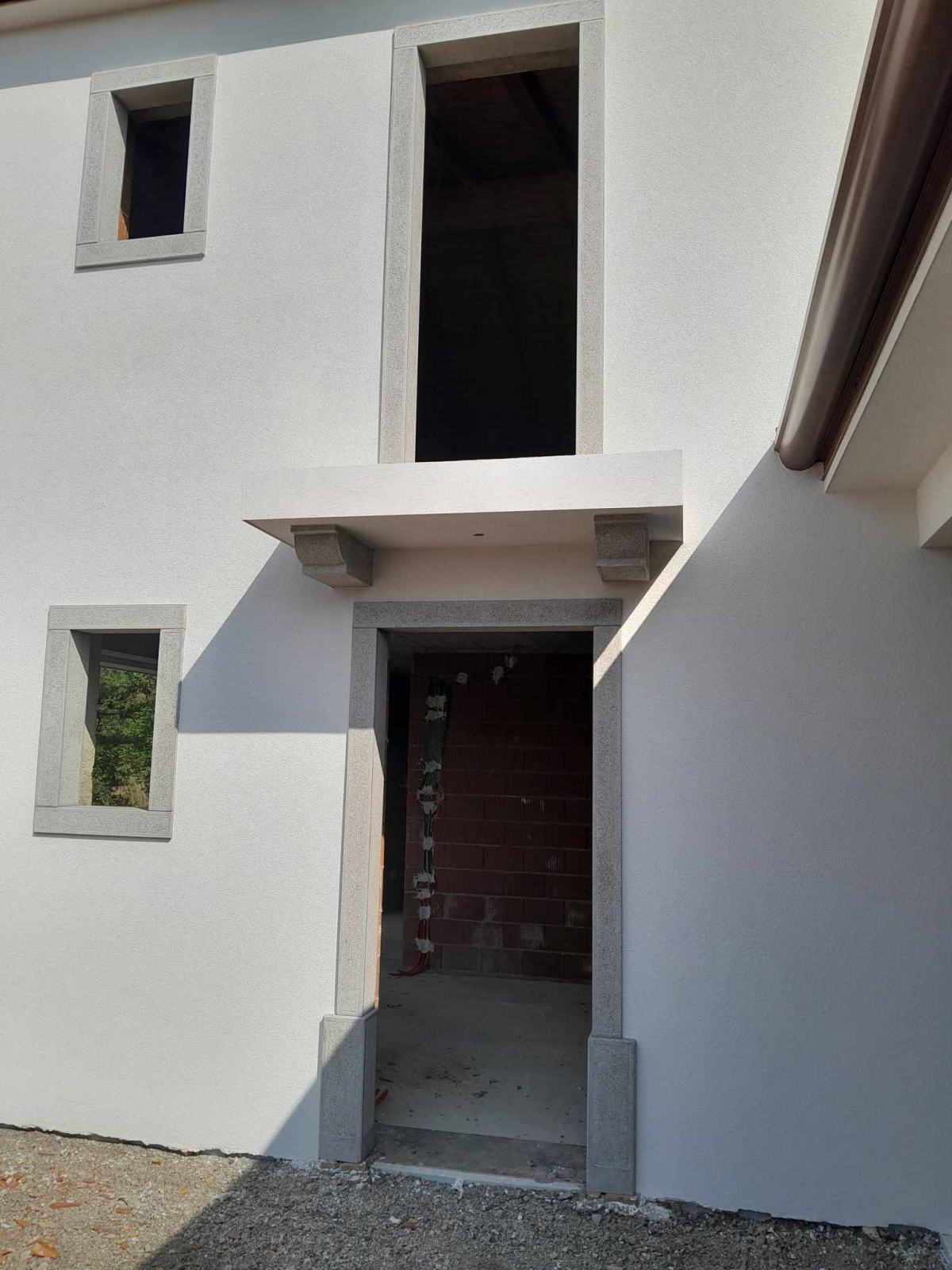 Okenski okvirji iz štokanega betona inf 041 832 326