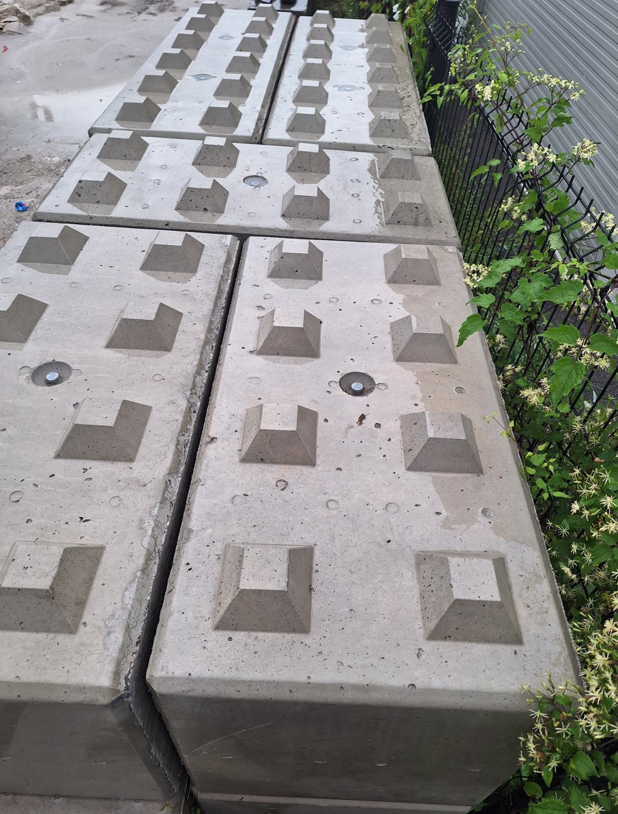 PRODAMO LEGO BETONSKE KOCKE 6O,O€ 120X60X60