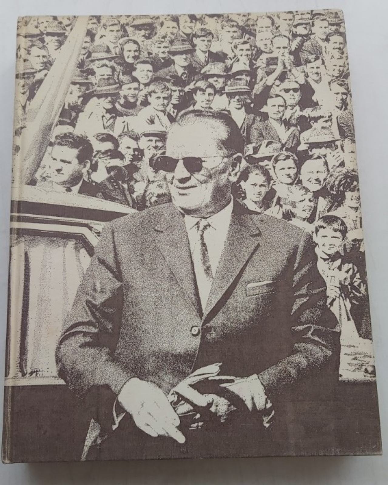 Dragoljub Đurović - Tito med nami