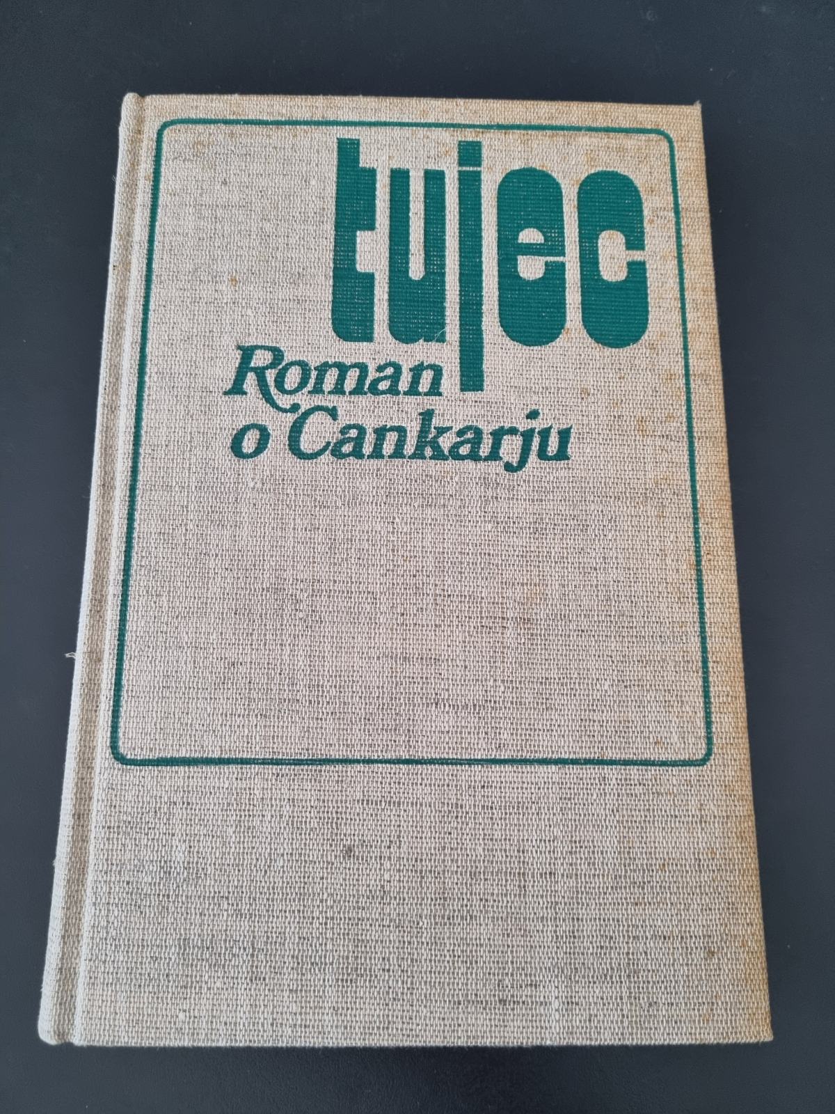 Tujec : roman o Cankarju / Anton Slodnjak