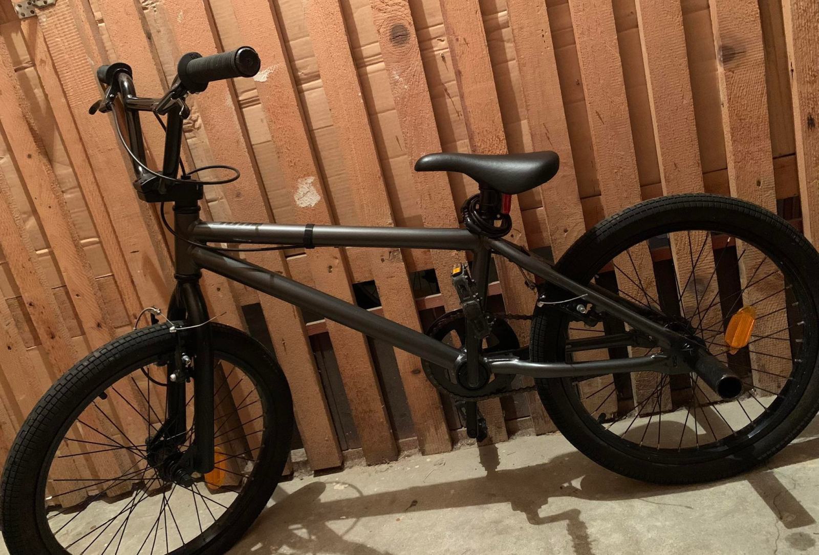 Otroško BMX kolo + zatiči