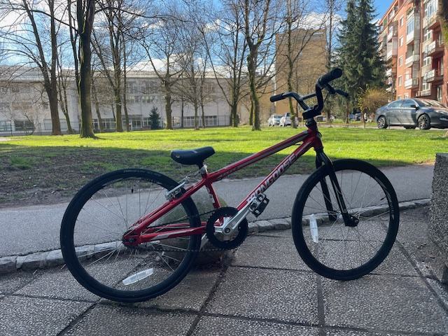 Otroško kolo - BMX MONOGOOSE Junior 20 col