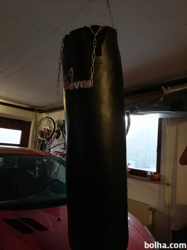Boksarska vreča in rokavice