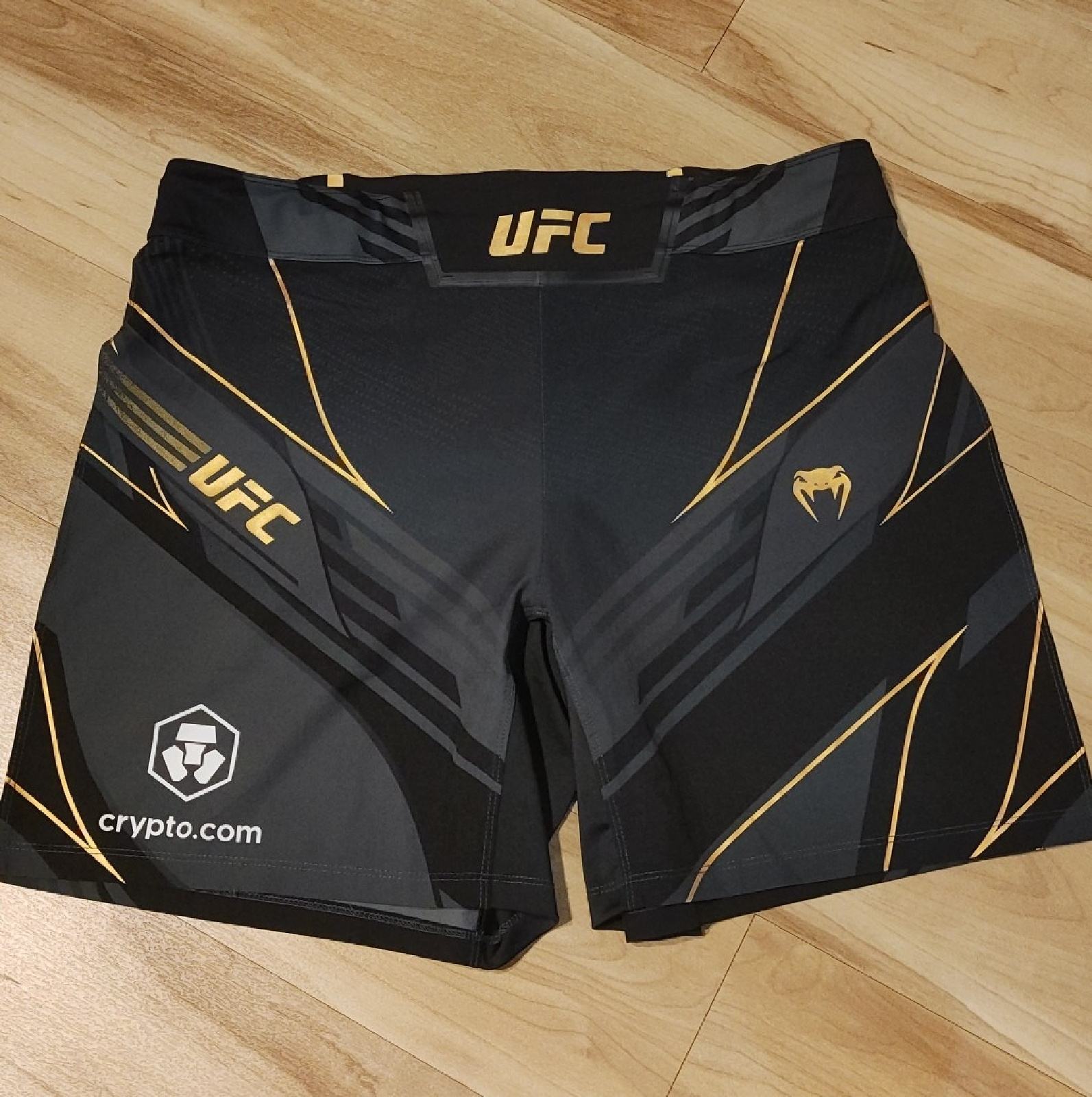 UFC Venum Authentic Gladiator Shorts - Champion (L)