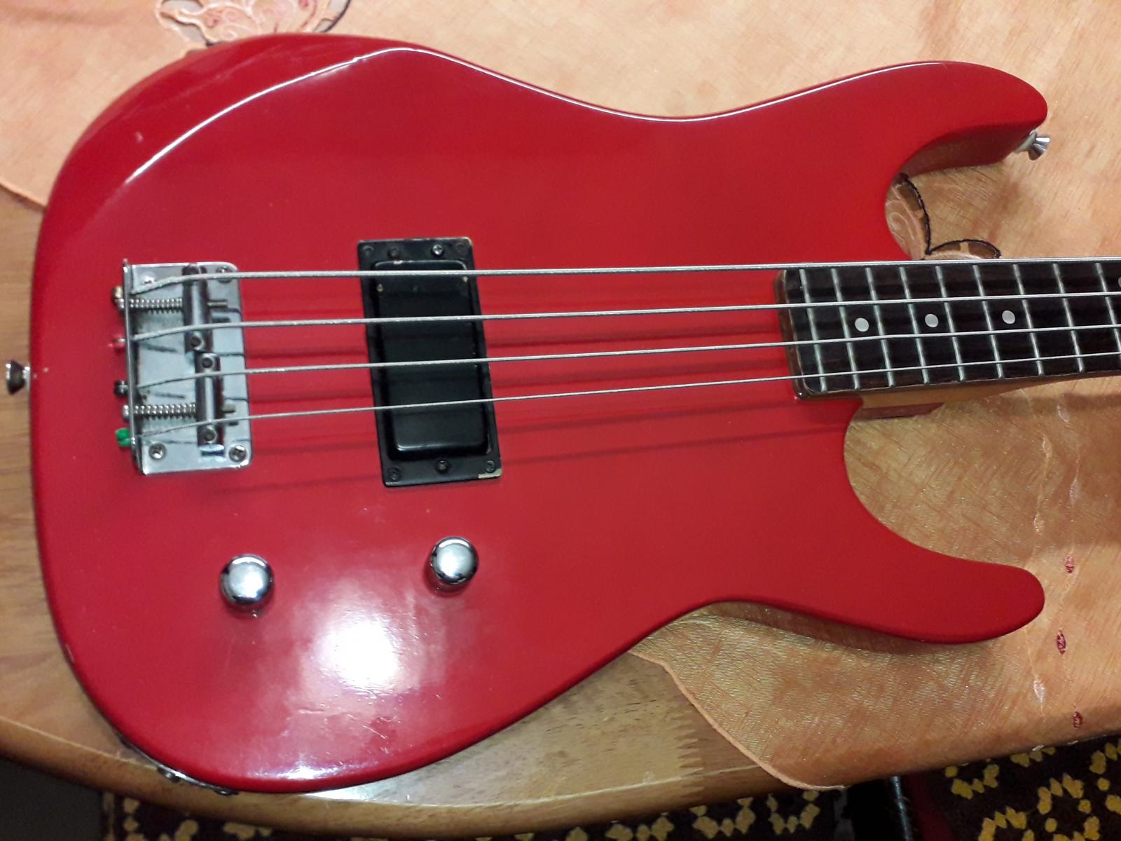 BASS KITARA HOHNER MARLIN SB 200 S