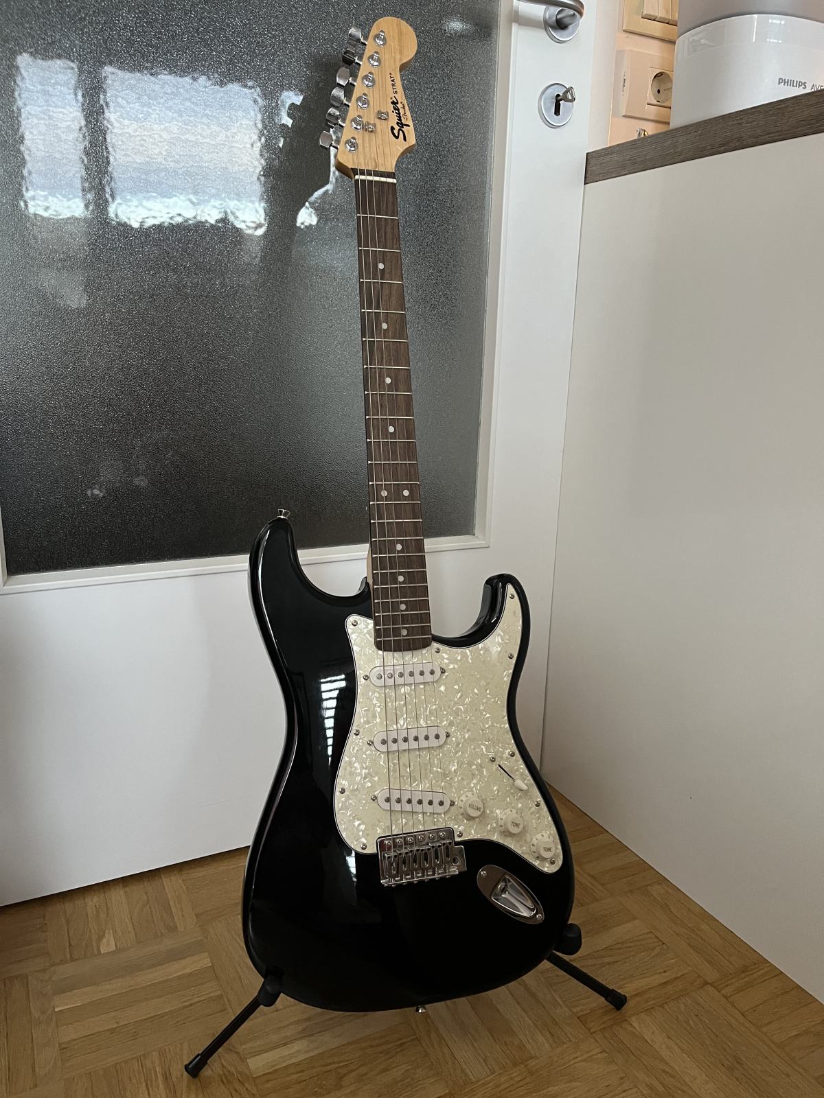 Električna kitara Squier by Fender Stratocaster + ojačevalec