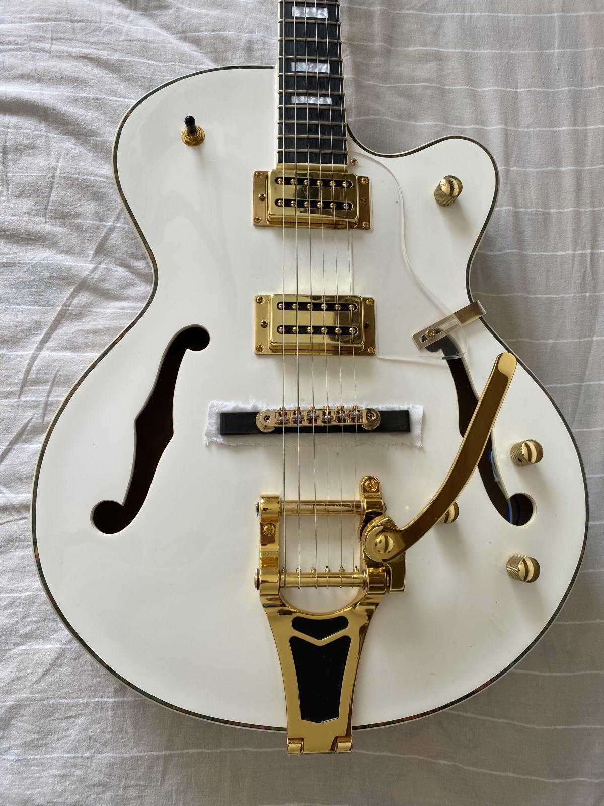 Harley Benton BigTone Trem White - hollow body jazz kitara