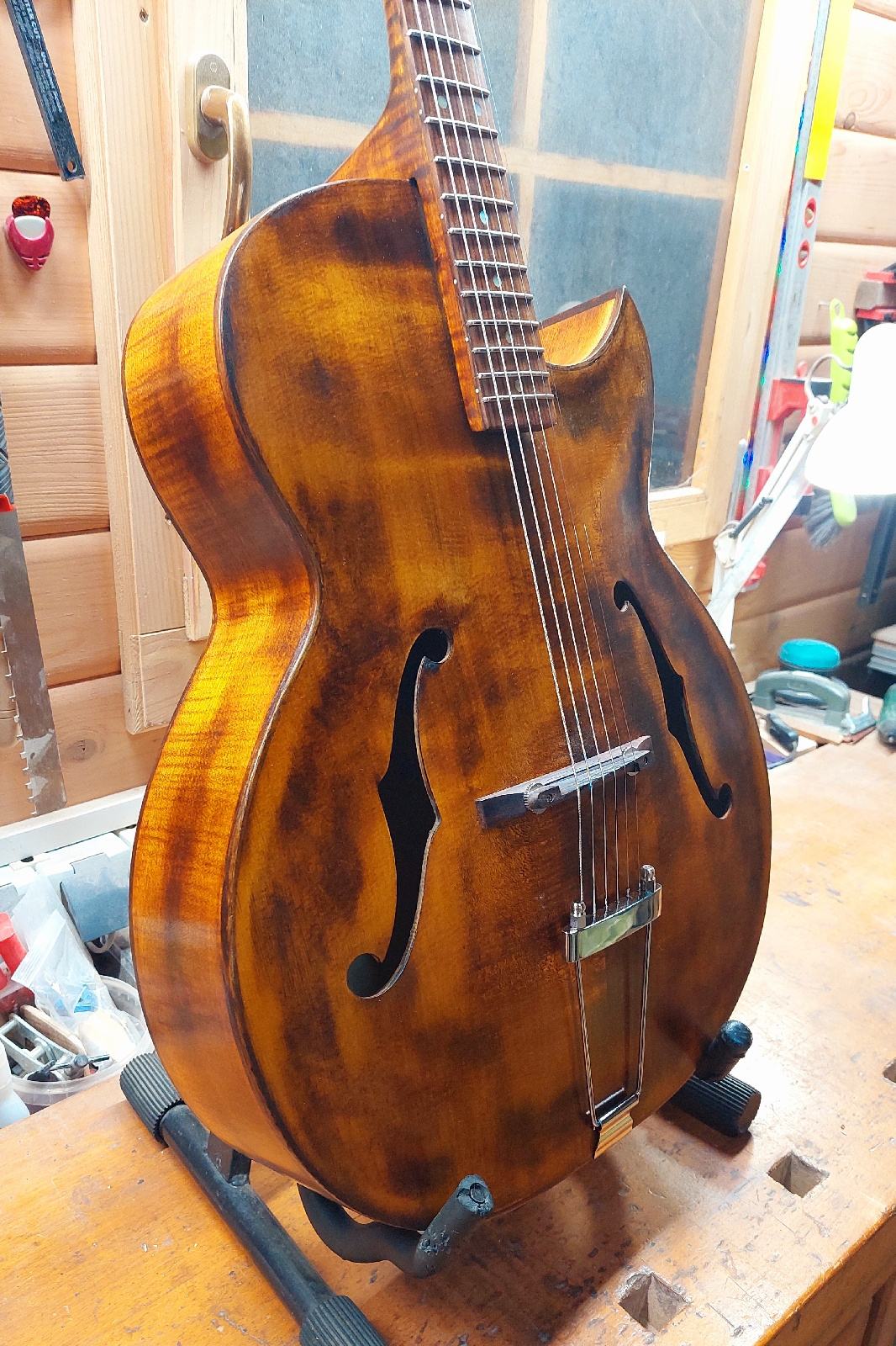 KDCustom Archtop jazz/NZ kitara