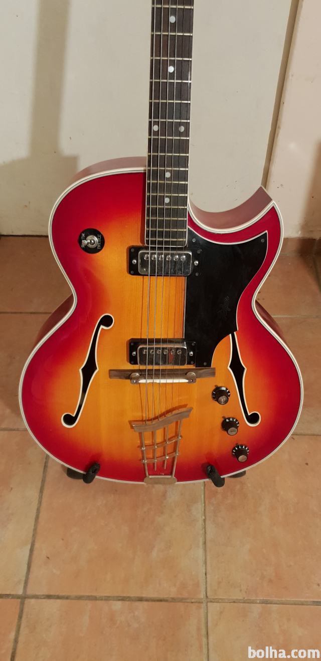 Kitara Höfner 477