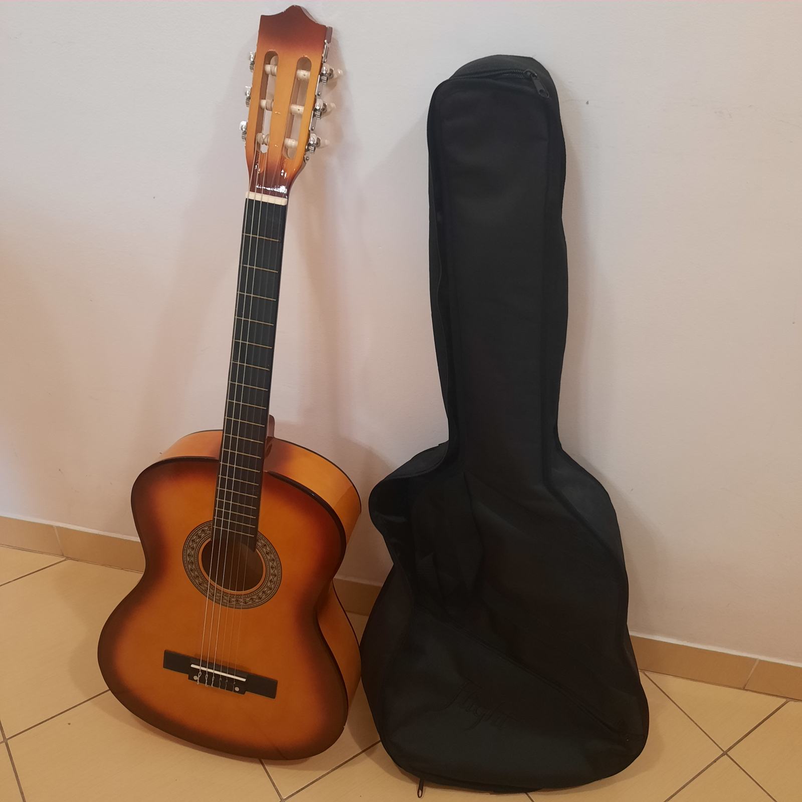 Kitara in torba