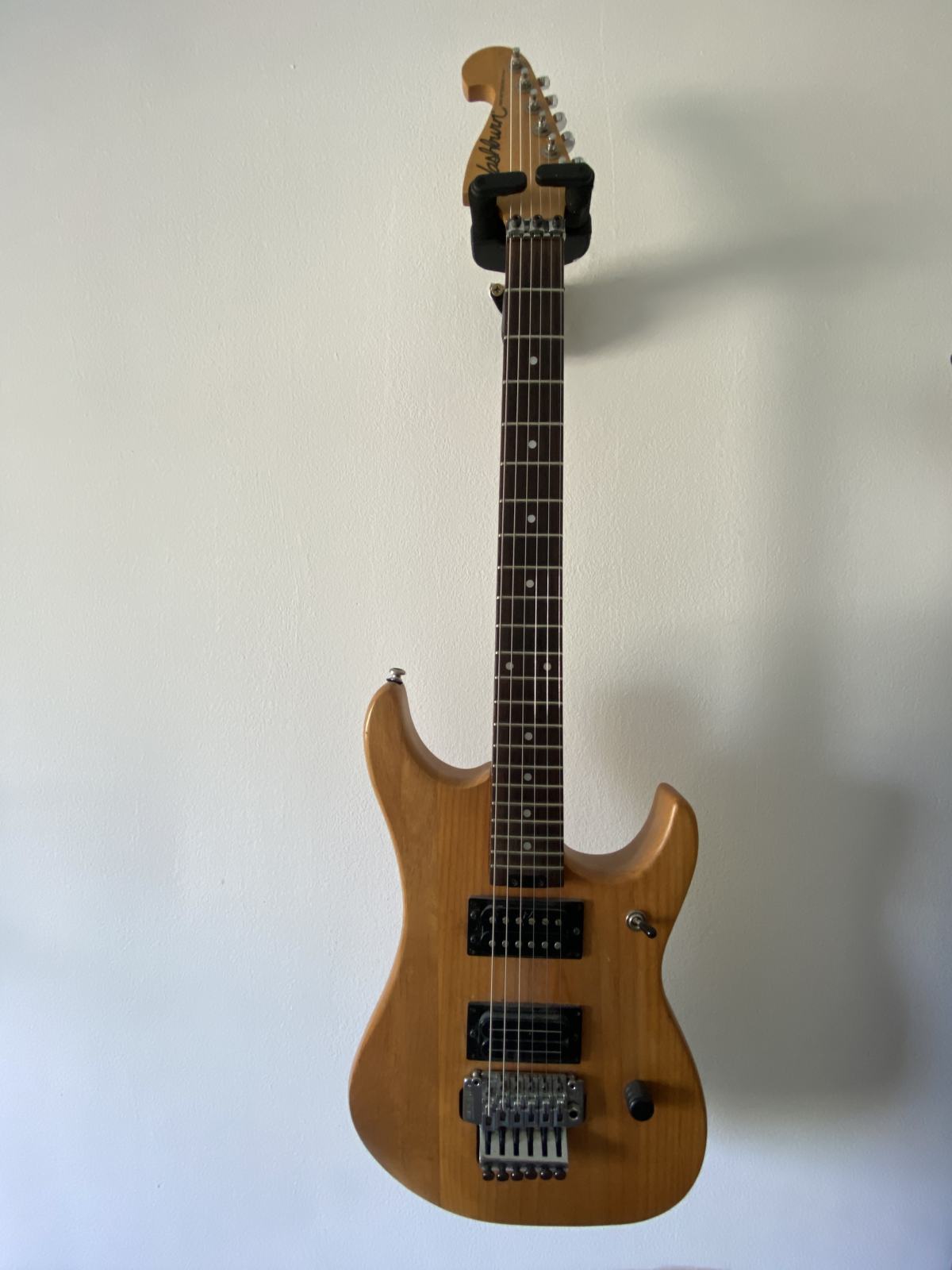 Washburn N2 - Nuno Bettencourt Signature