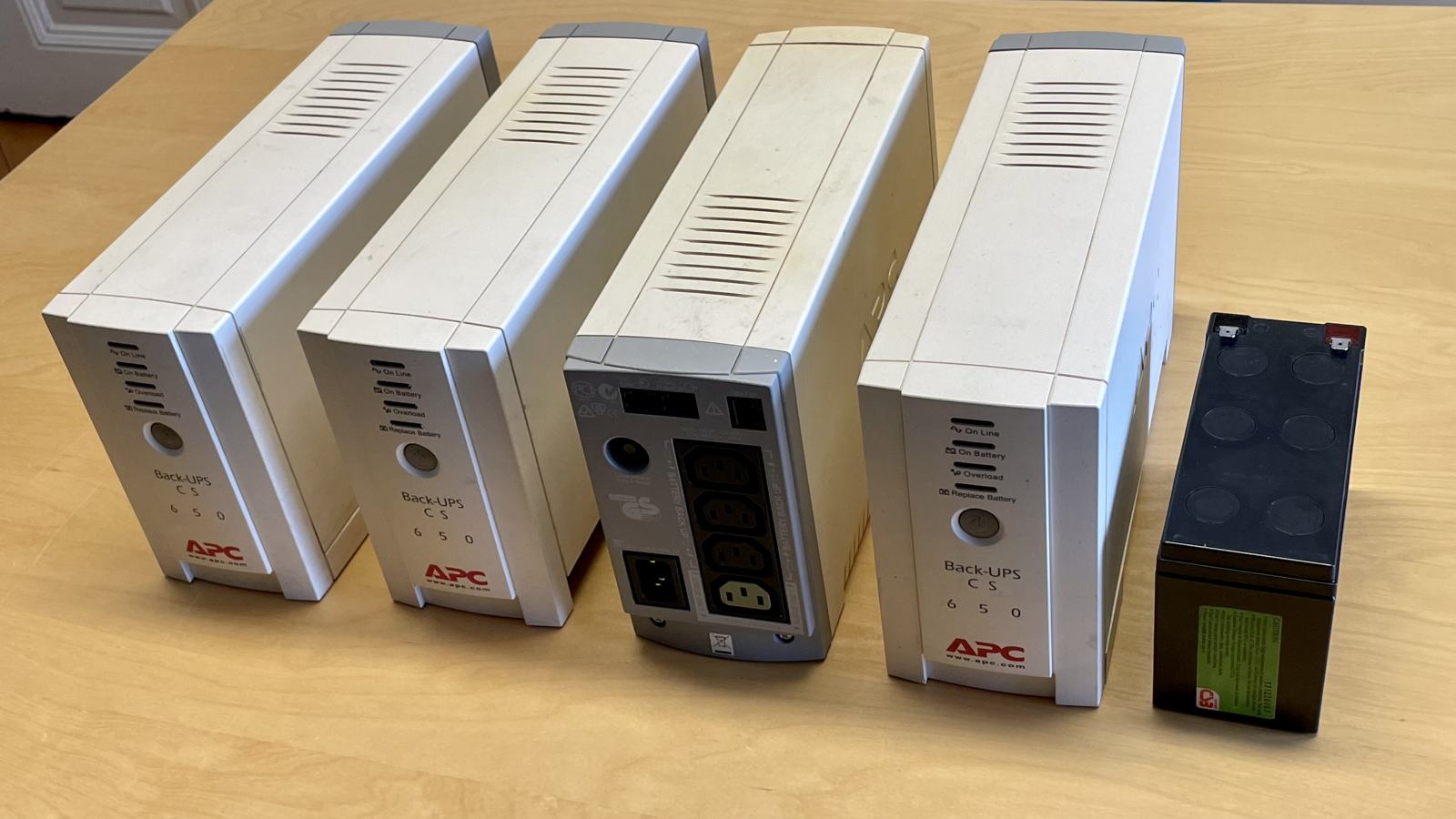 APC UPS 650