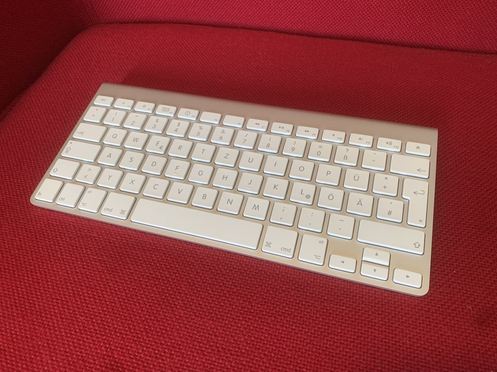 Apple Magic Keyboard 1