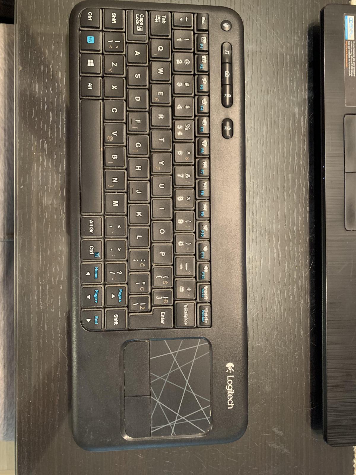 Logitech K400R