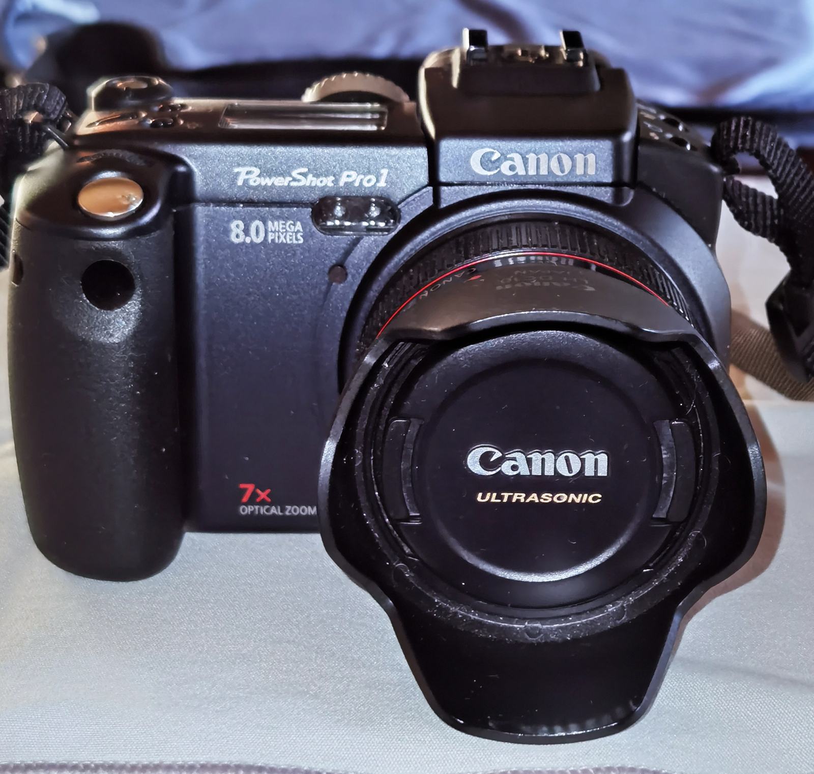 CANON POWERSHOT PRO1