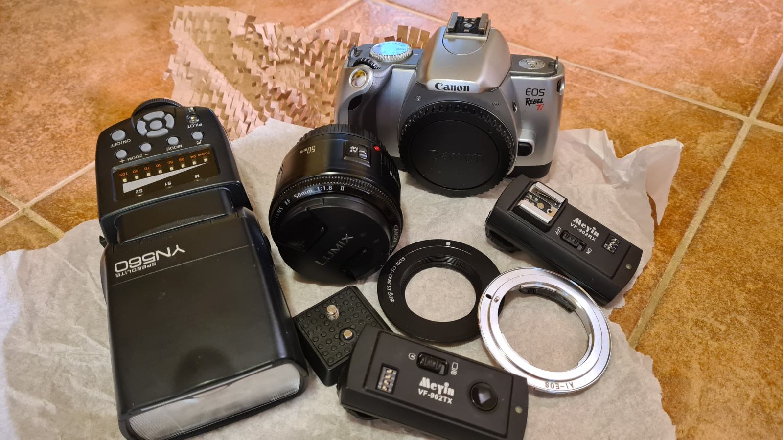 Canon EOS Rebel Ti 300v + oprema