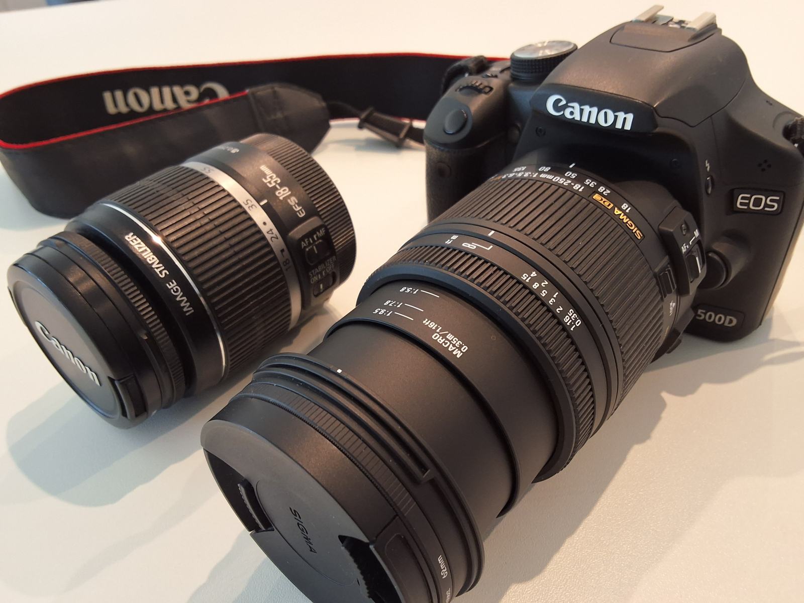 Canom 500d z opremo