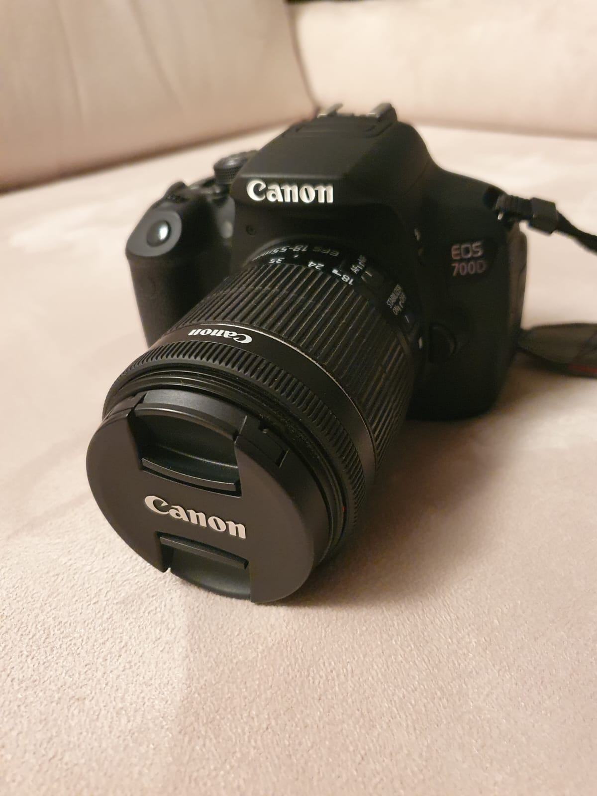 Canon 700D + EF-S 18-55 mm