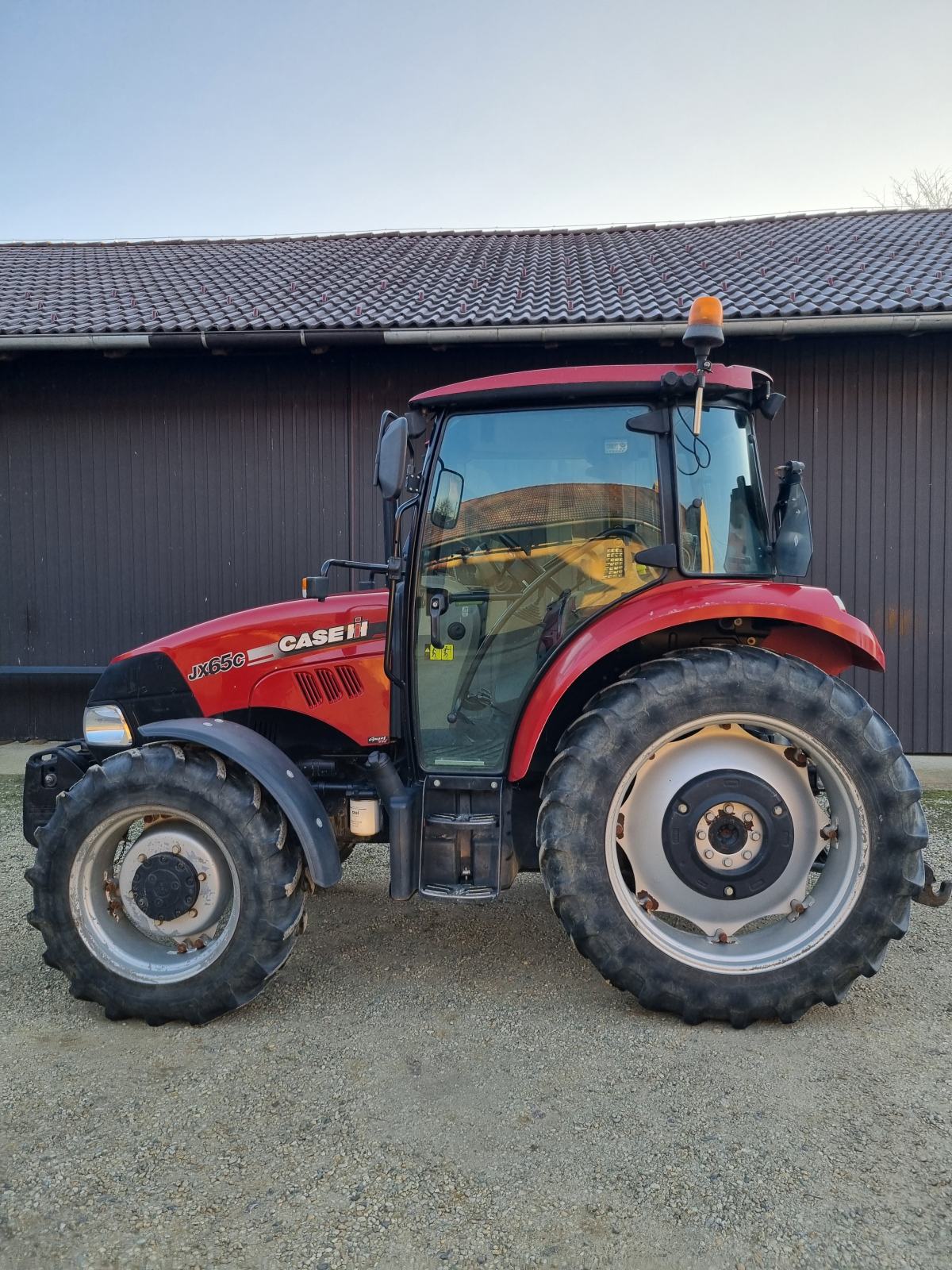 Prodam traktor CASE Jx65c