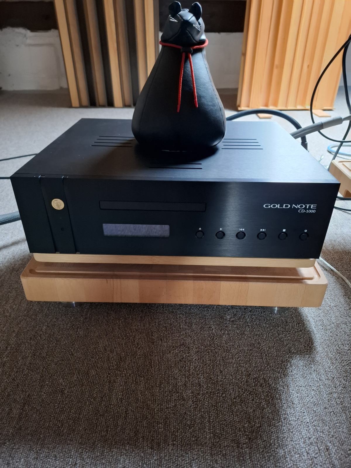 GOLD NOTE CD 1000 deluxe player
