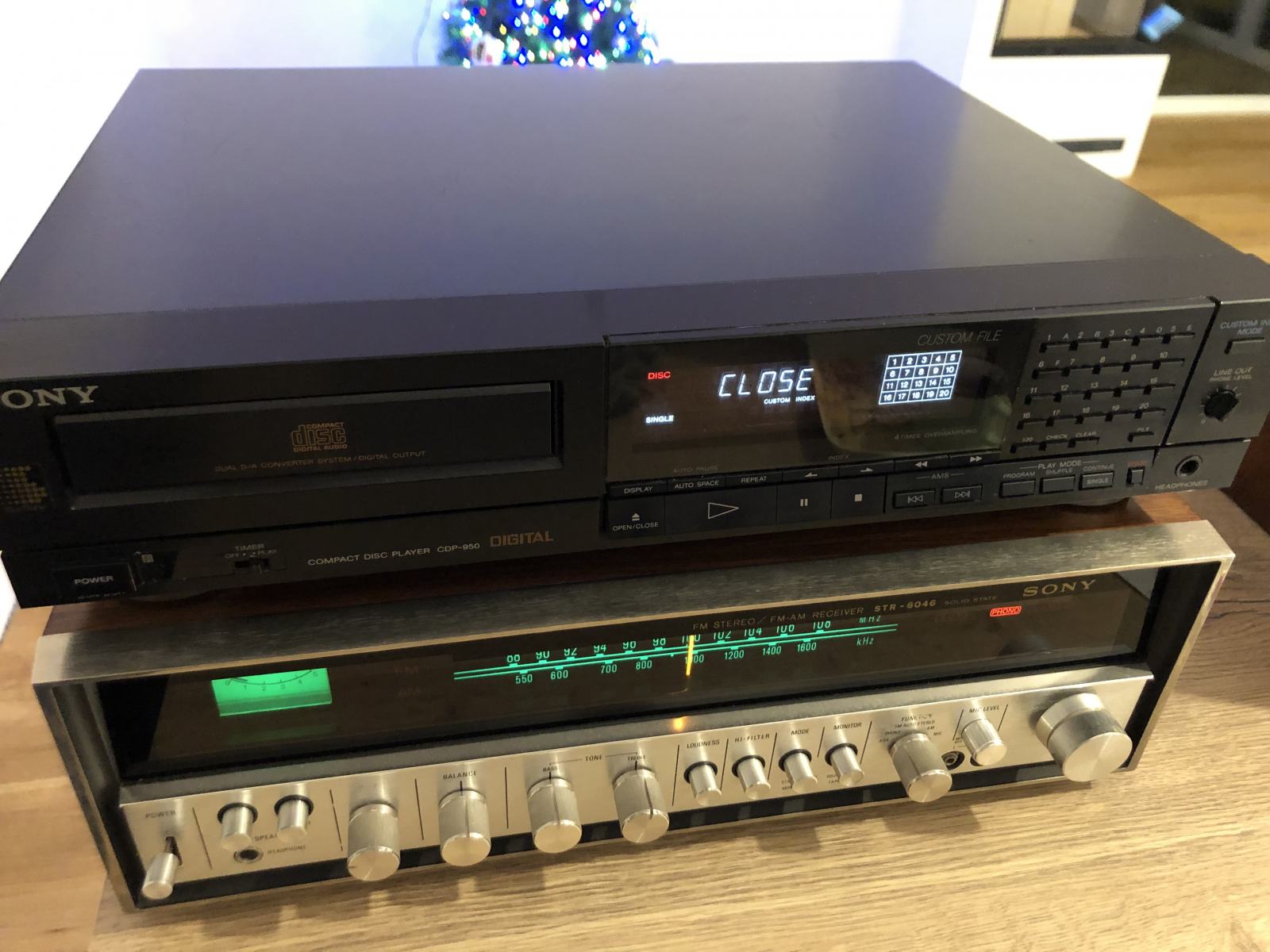 SONY CDP-950 z daljincem ( TDA 1541A)