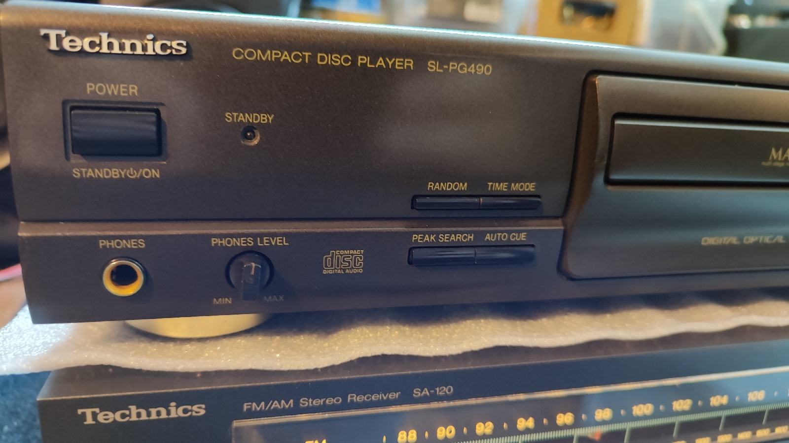 Technics SL PG 490 CD player