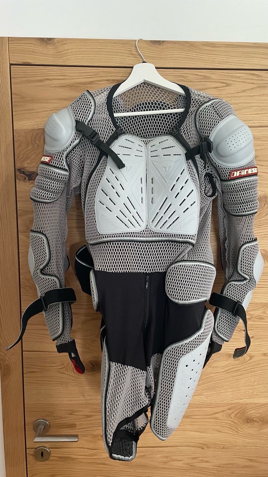 Dainese downhill suit XL