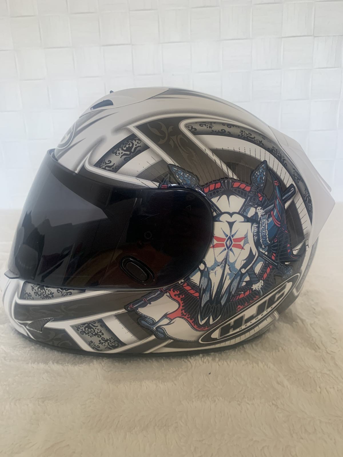 HJC KYNEE FG 15 celada