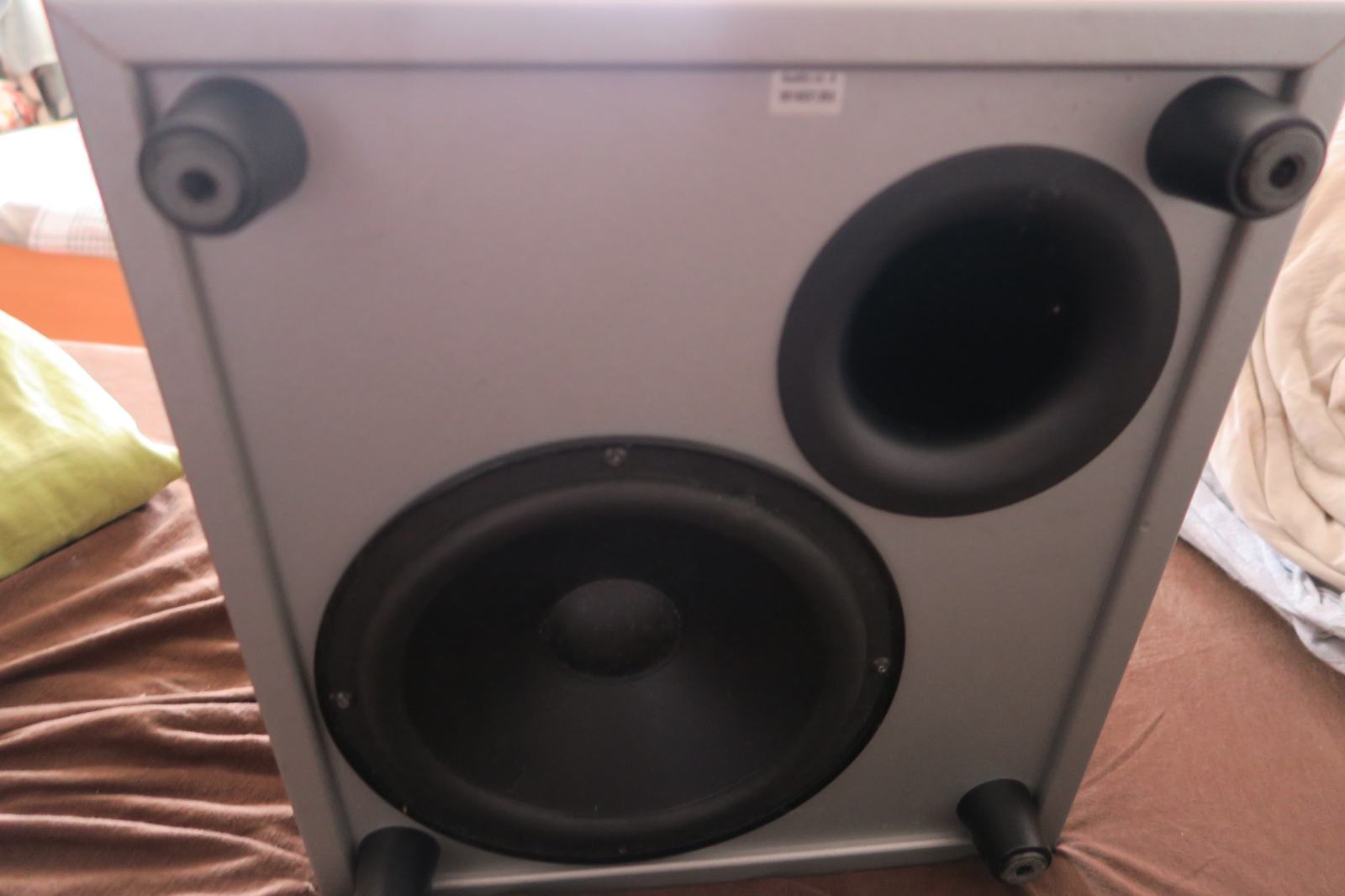 Jamo subwoofer prodam