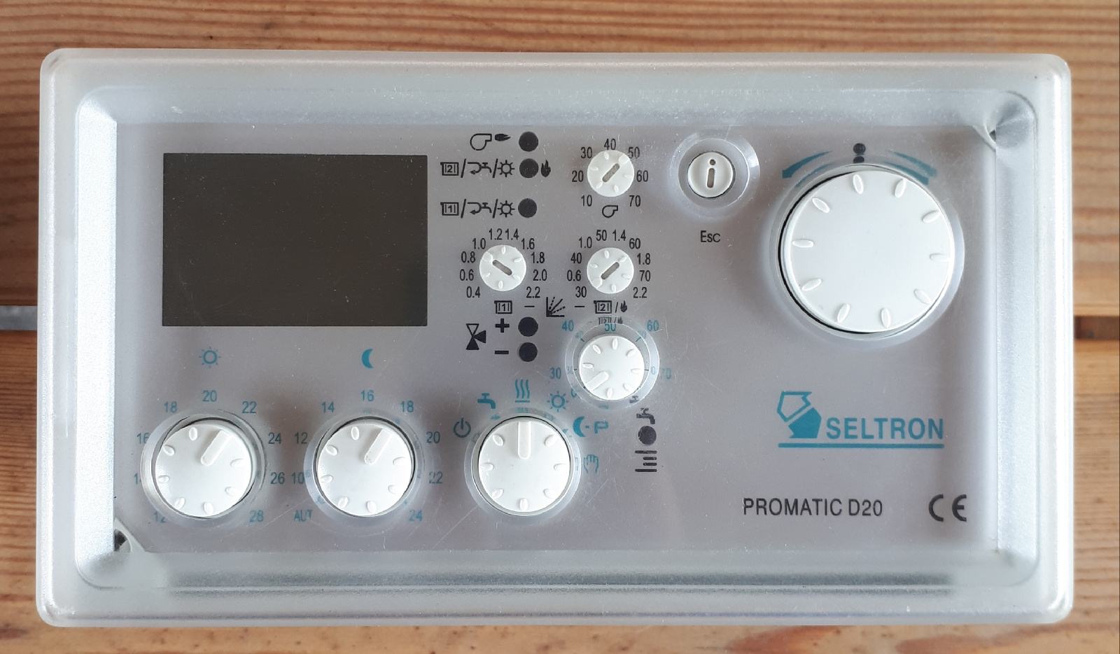 REGULATOR OGREVANJA SELTRON PROMATIC D20