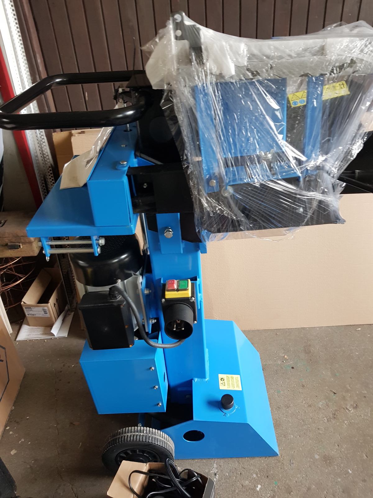 ELEKTRIČNI CEPILEC DRV UNIFOREST LS 80 ECO – NORA CENA!
