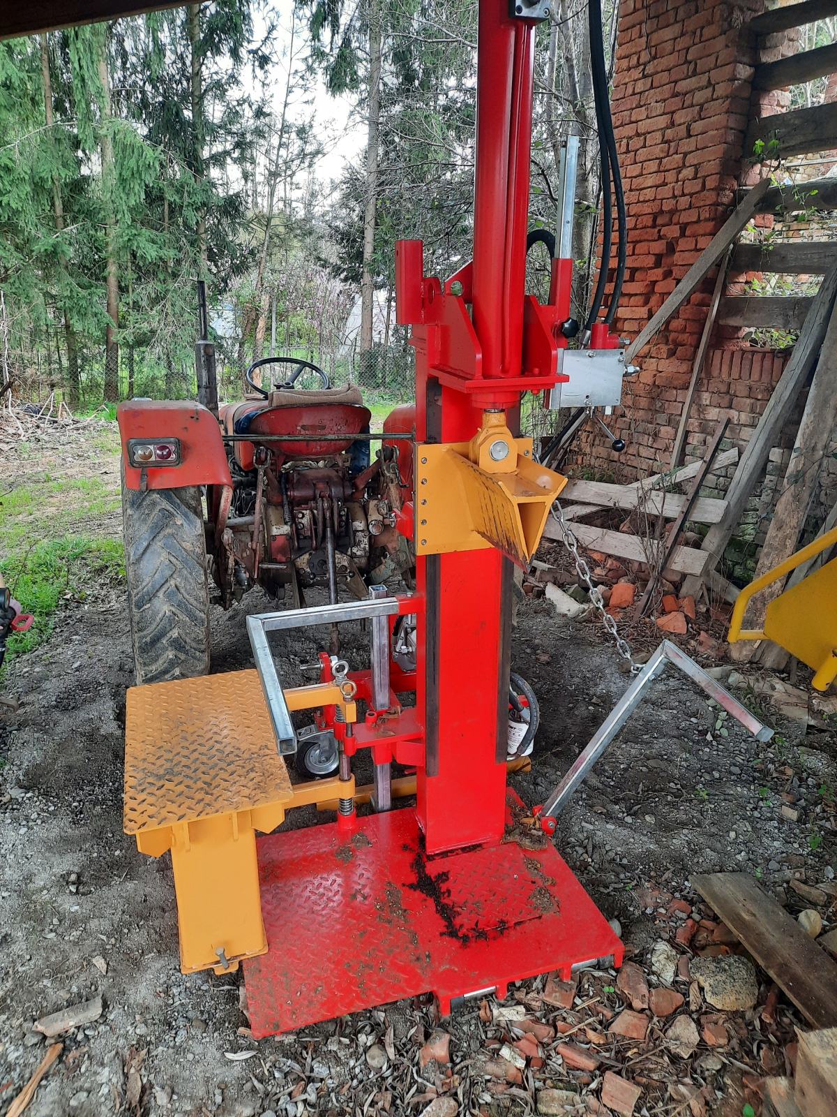 Vertikalni cepilec, cepilec 21 ton