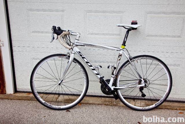 AKCIJA: Scott Speedster S20- oprema shimano 105
