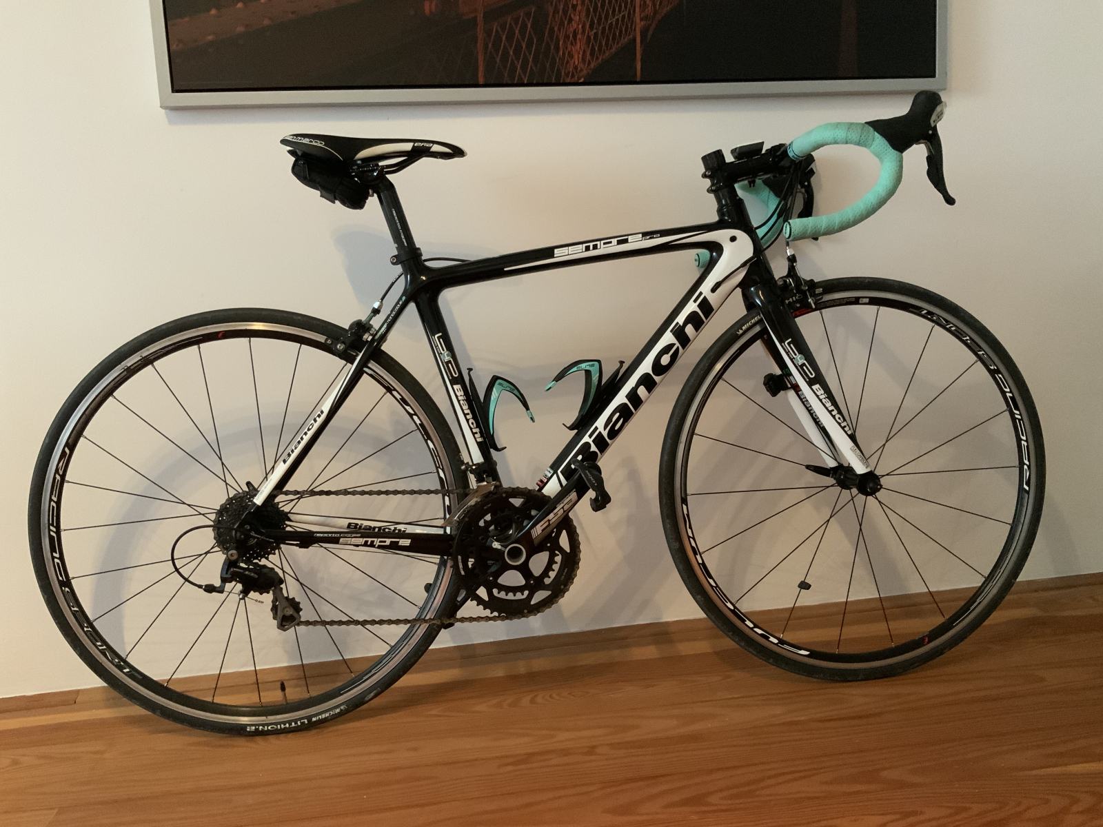 Bianchi Sempre Pro 105, karbonski okvir in vilice, vel. 53 cm