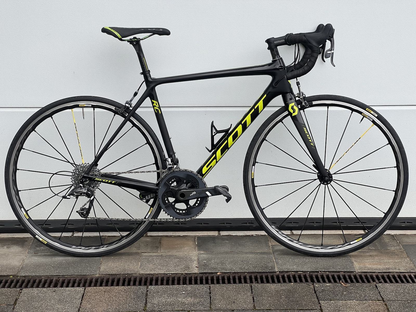Cestno kolo Scott Addict RC Pro, Sram Force 22, M-54, kot novo