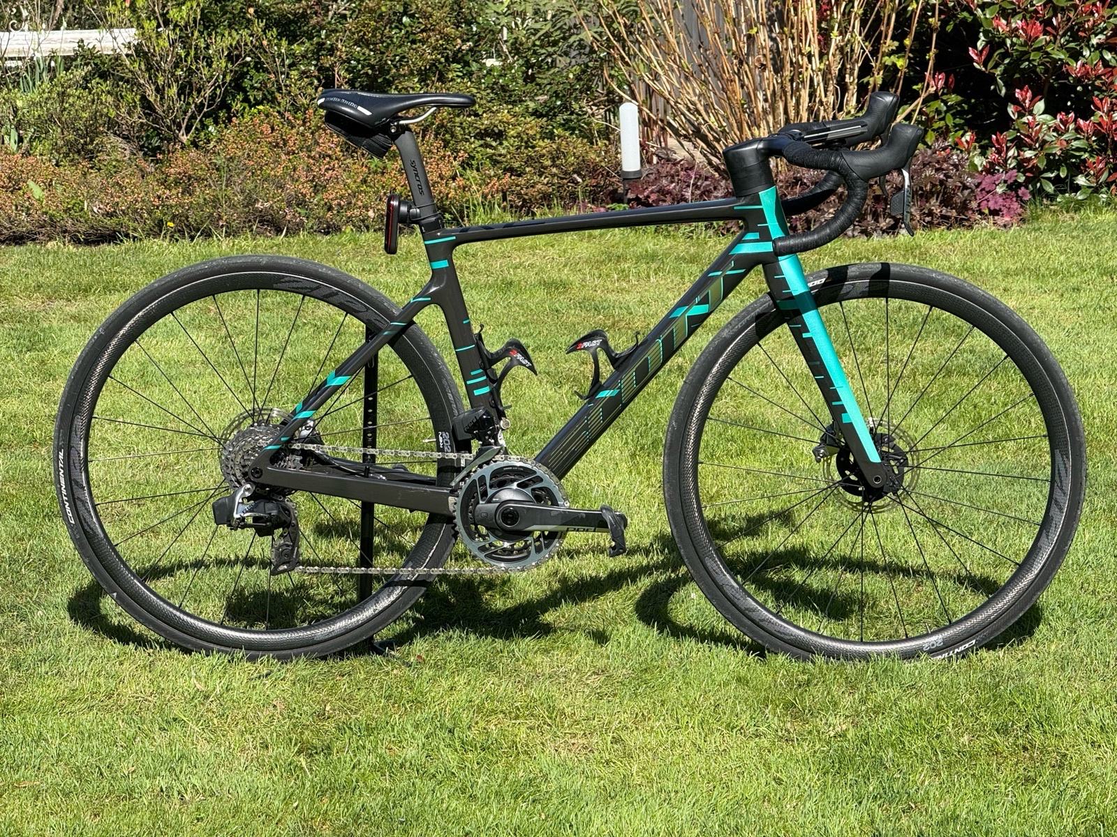 Cestno kolo Scott Addict RC Ultimate, S-52, SRAM Red AXS 2x12