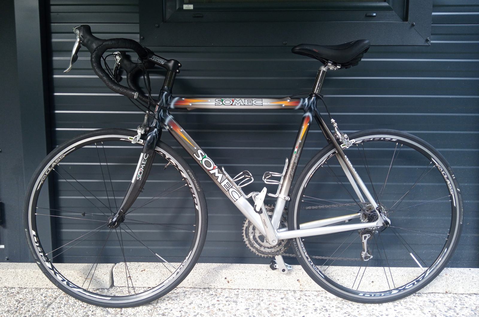 Cestno kolo SOMEC Flash.