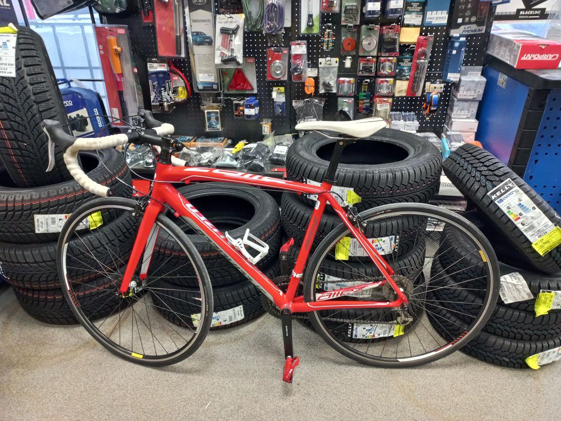 Cestno kolo specialized