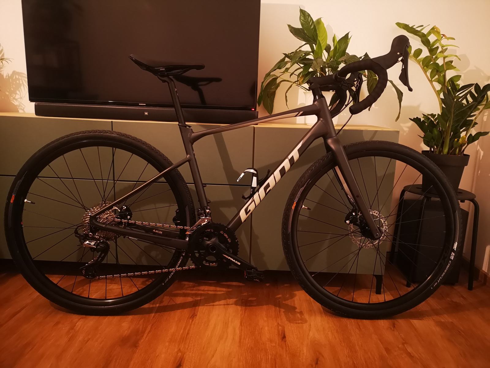 Gravel kolo Giant Revolt 0 2022 (velikost M)