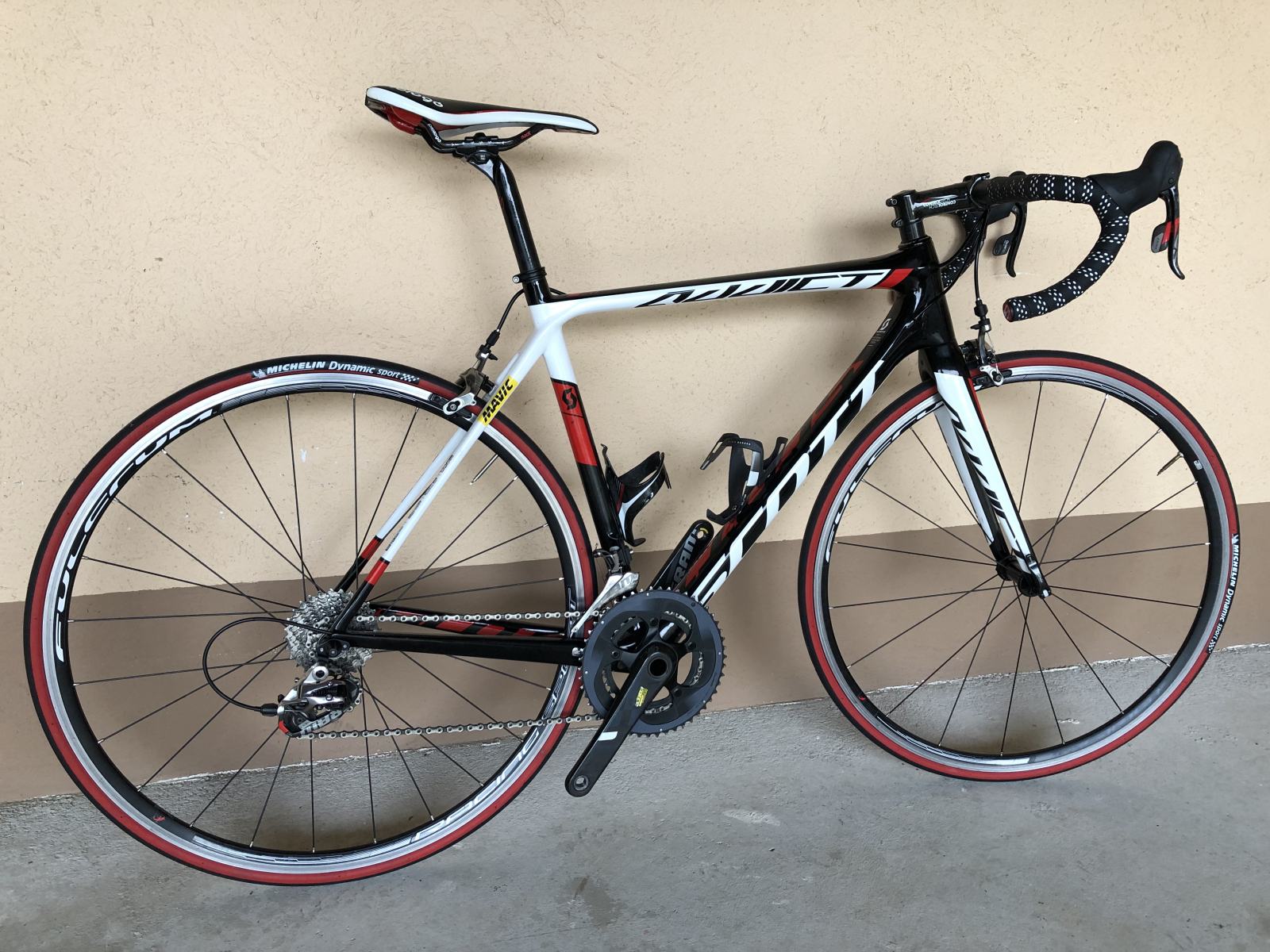 Karbonsko cestno kolo Scott Addict SRAM Red 2017