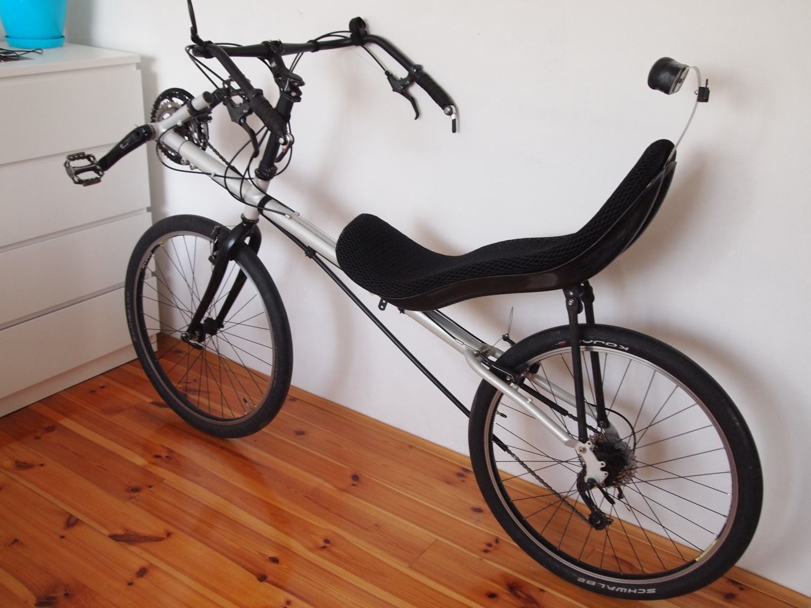 Ležeče cestno kolo - recumbent - Velomotion high racer