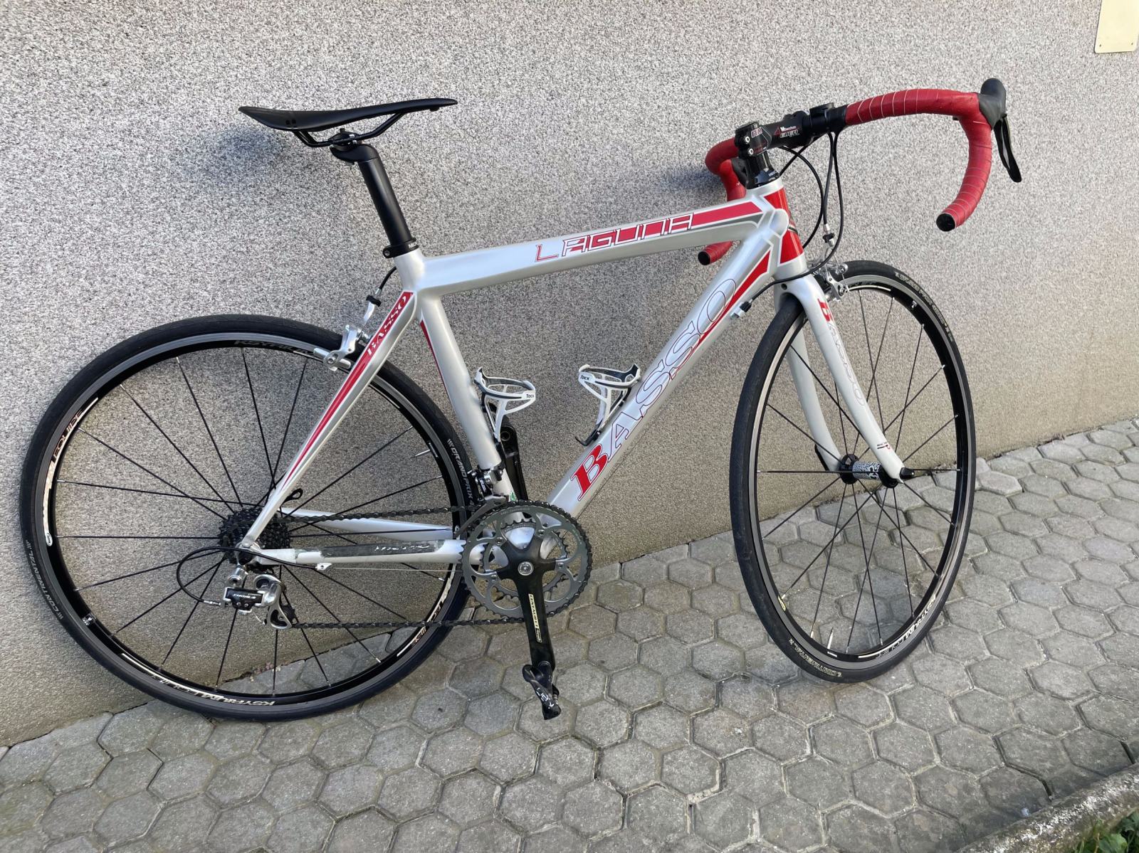 Prodam cestno kolo Basso Laguna Campagnolo oprema