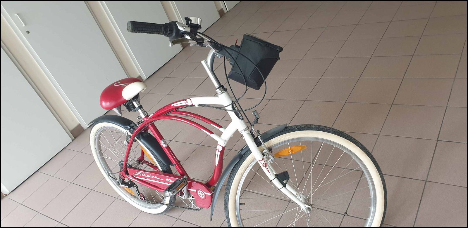SCHWINN CRUISER MESTNO KOLO - 6 prestav