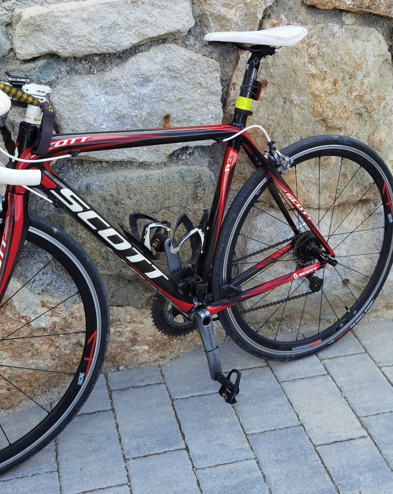Scott Addict R2 + dodatna original platišča Mavic