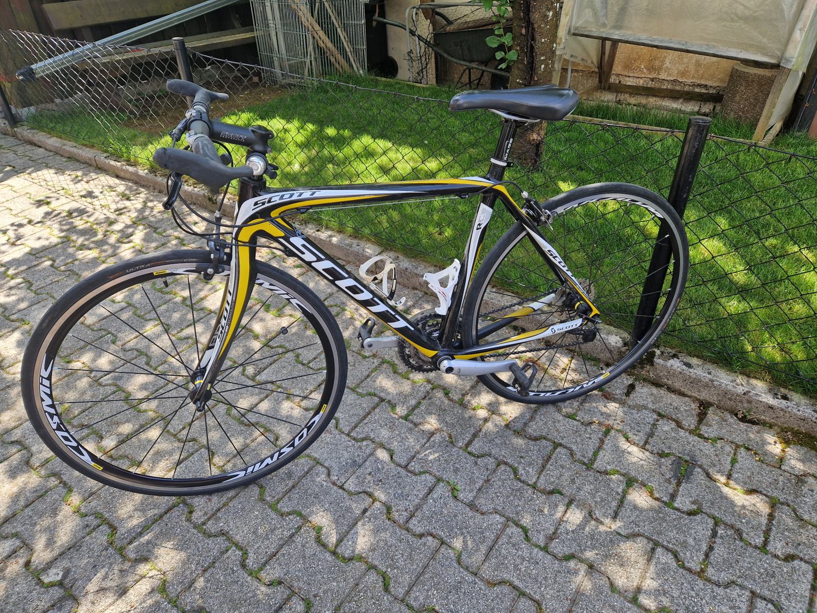 Scott Addict RC S-52 cestno karbonsko kolo