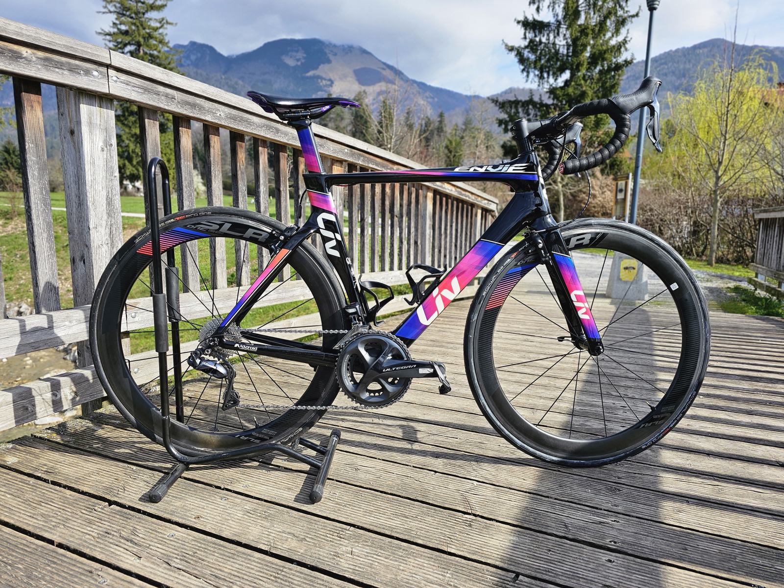 Žensko cestno kolo Giant Liv Envie Advanced Pro 2018 Ultegra Di2